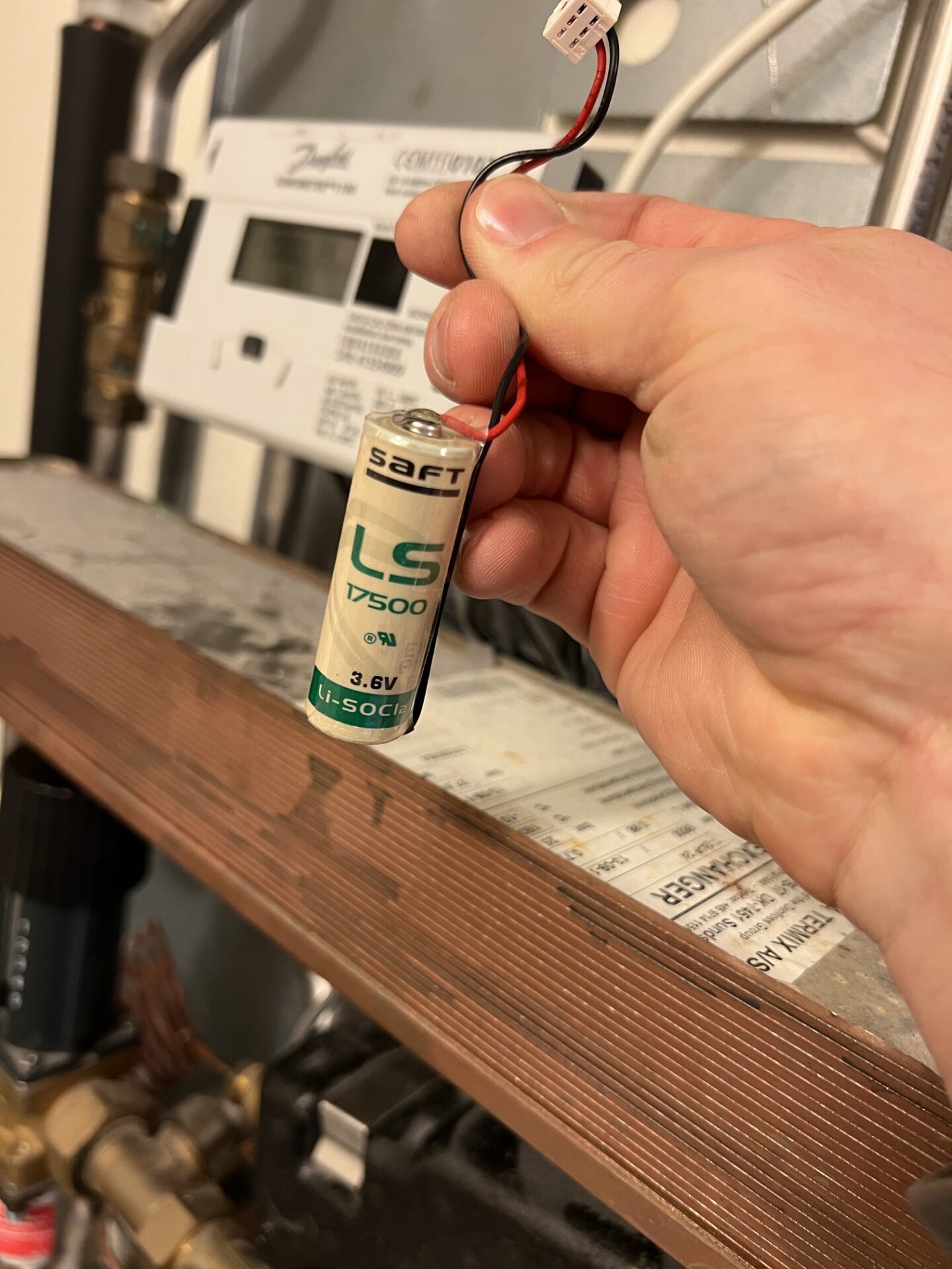 Danfoss Sonometer 1100 - battery replacement - Add Detail